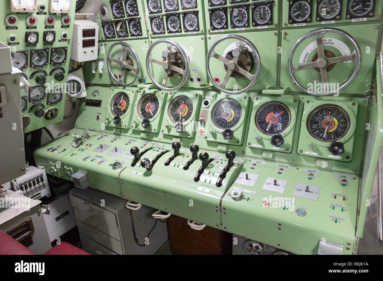 Submarine control room hi-res stock photography and images - Alamy Submarine control room hi-res stock photography and images - Alamy
