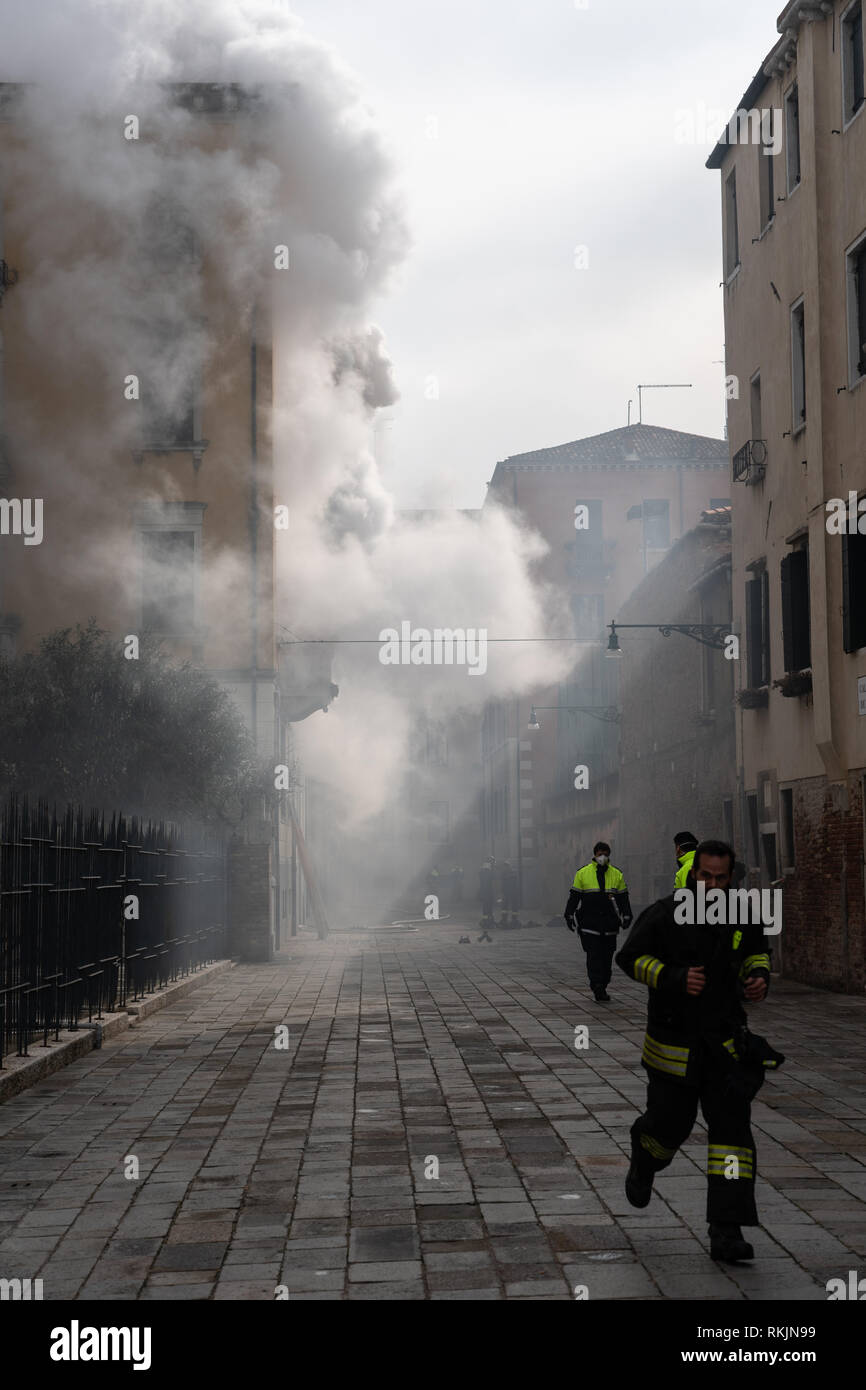 Old Venice Fire Fire At La Fenice | Italy On This Day