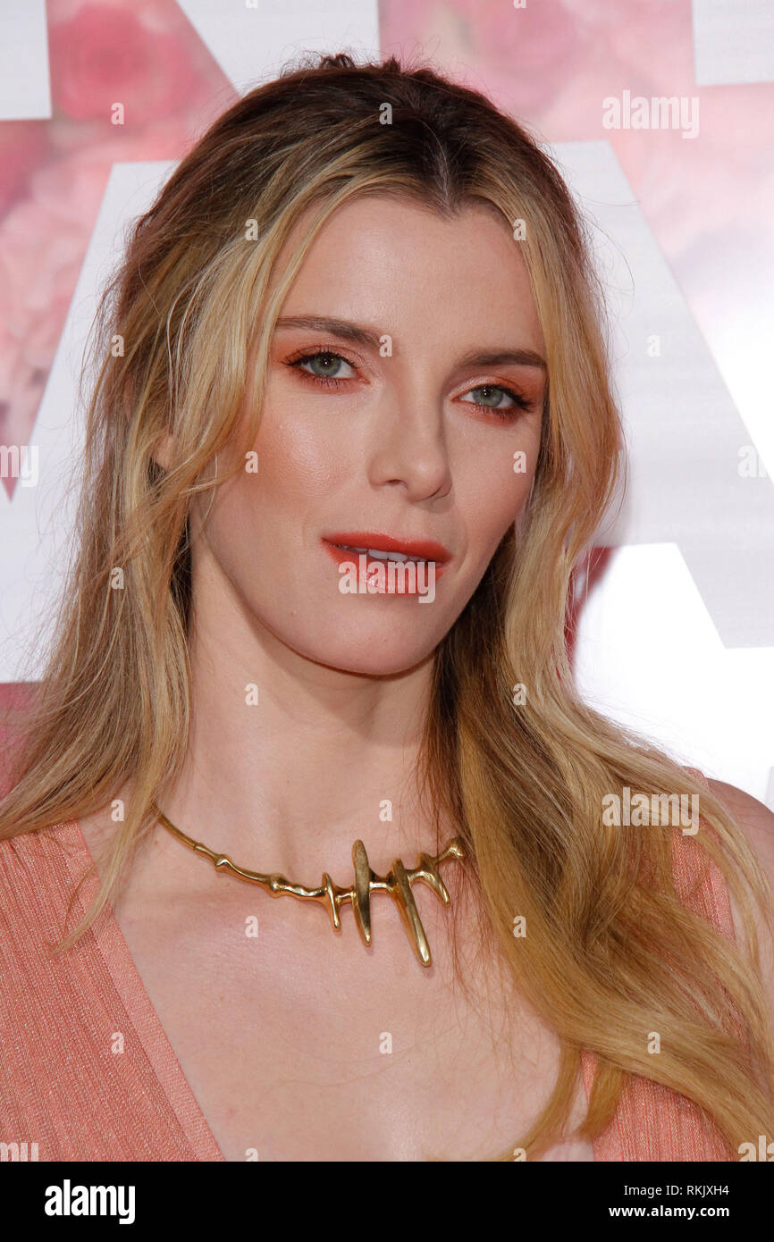 Los Angeles, USA. 11th Feb, 2019. Betty Gilpin at Warner Bros. Pictures ...