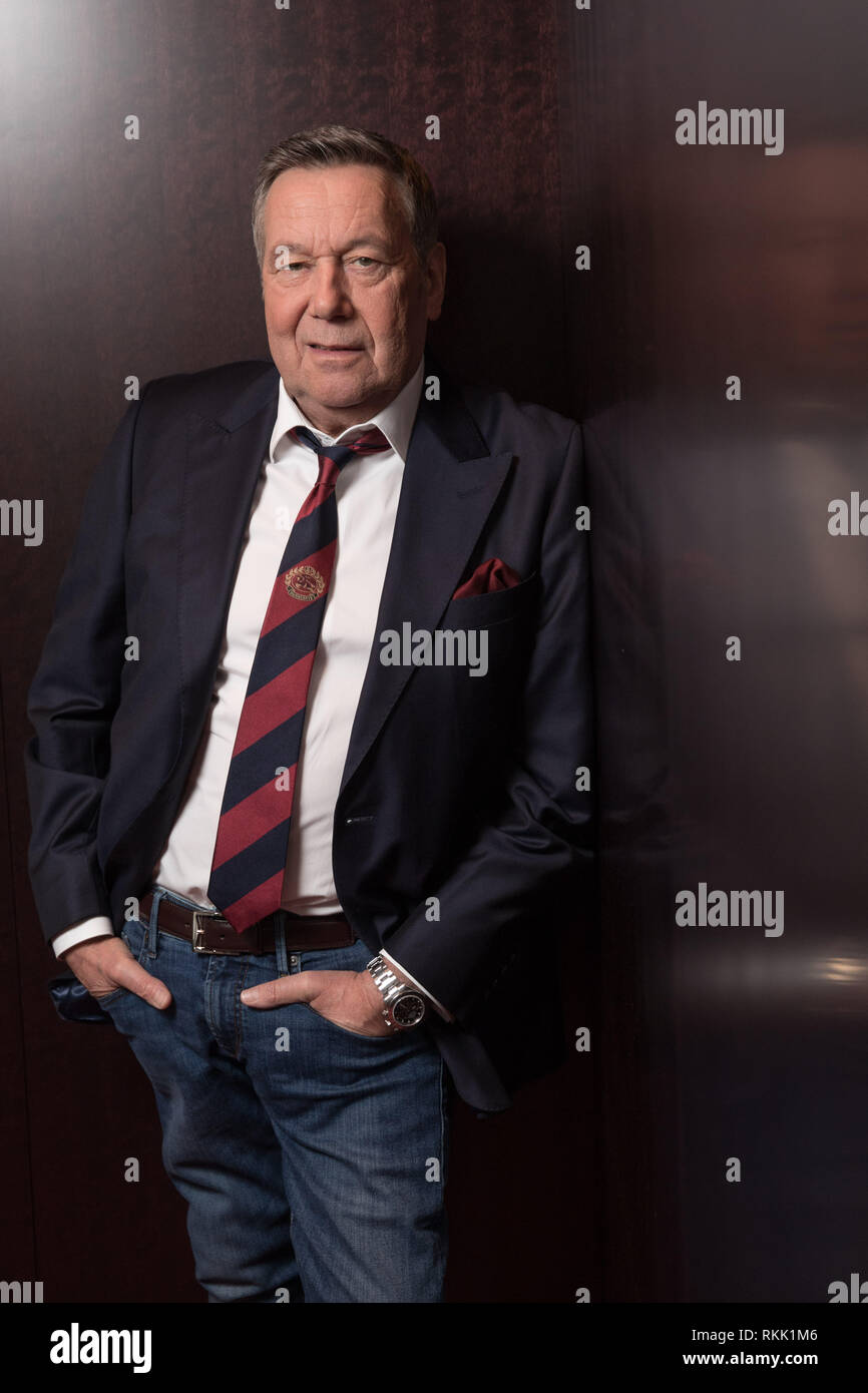 Berlin, Germany. 12th Feb, 2019. The singer Roland Kaiser poses as part of a dpa interview at ...