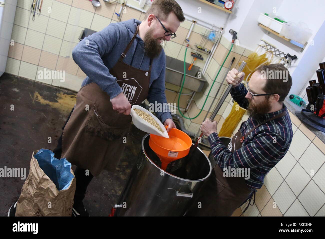 Zwickau, Germany. 07th Feb, 2019. Stefan Wäntig (l.) and Rico Püschel ...