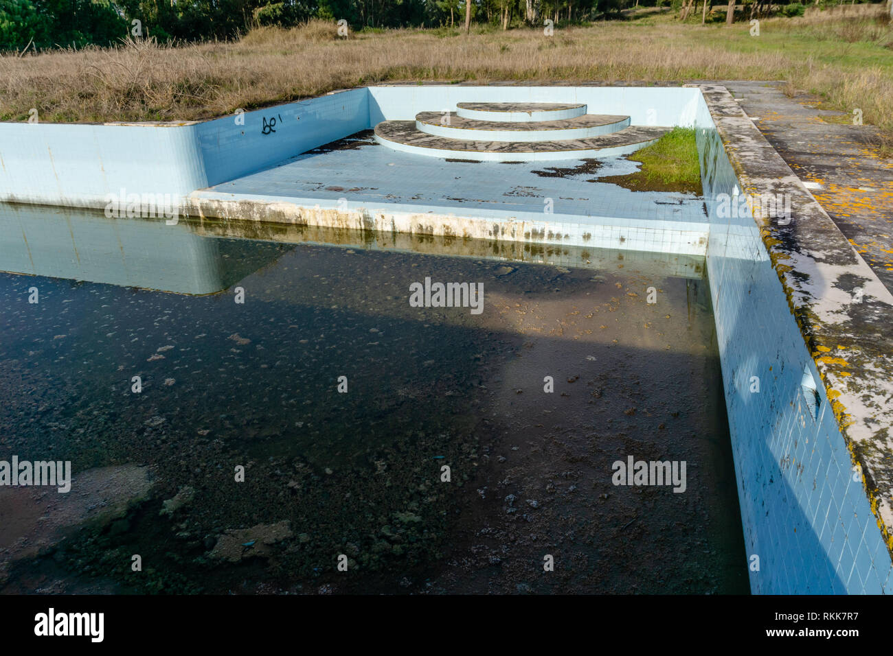 ruined swimming pool Stock Photo - Alamy
