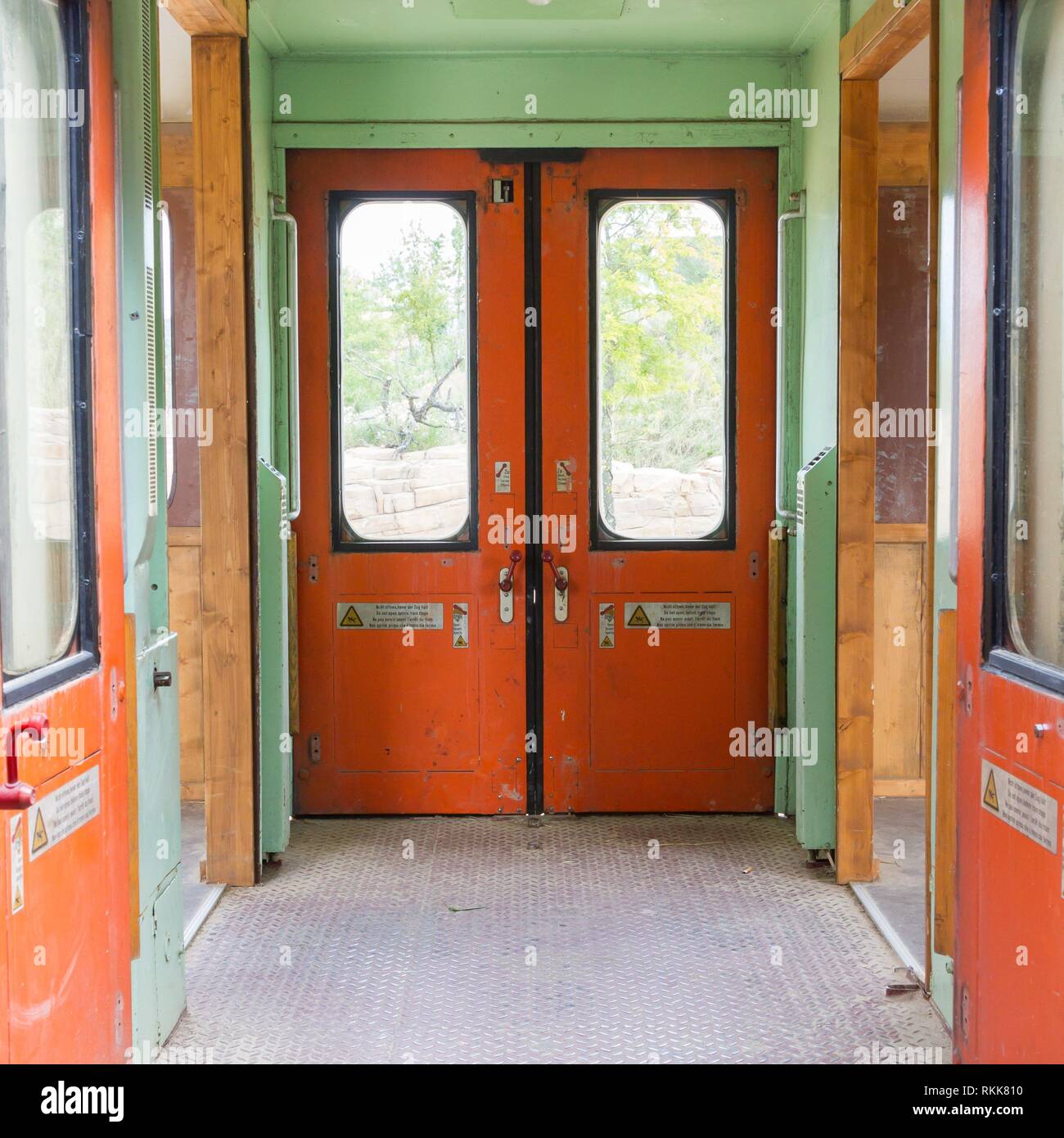 Empty Train Carriage High Resolution Stock Photography and Images - Alamy
