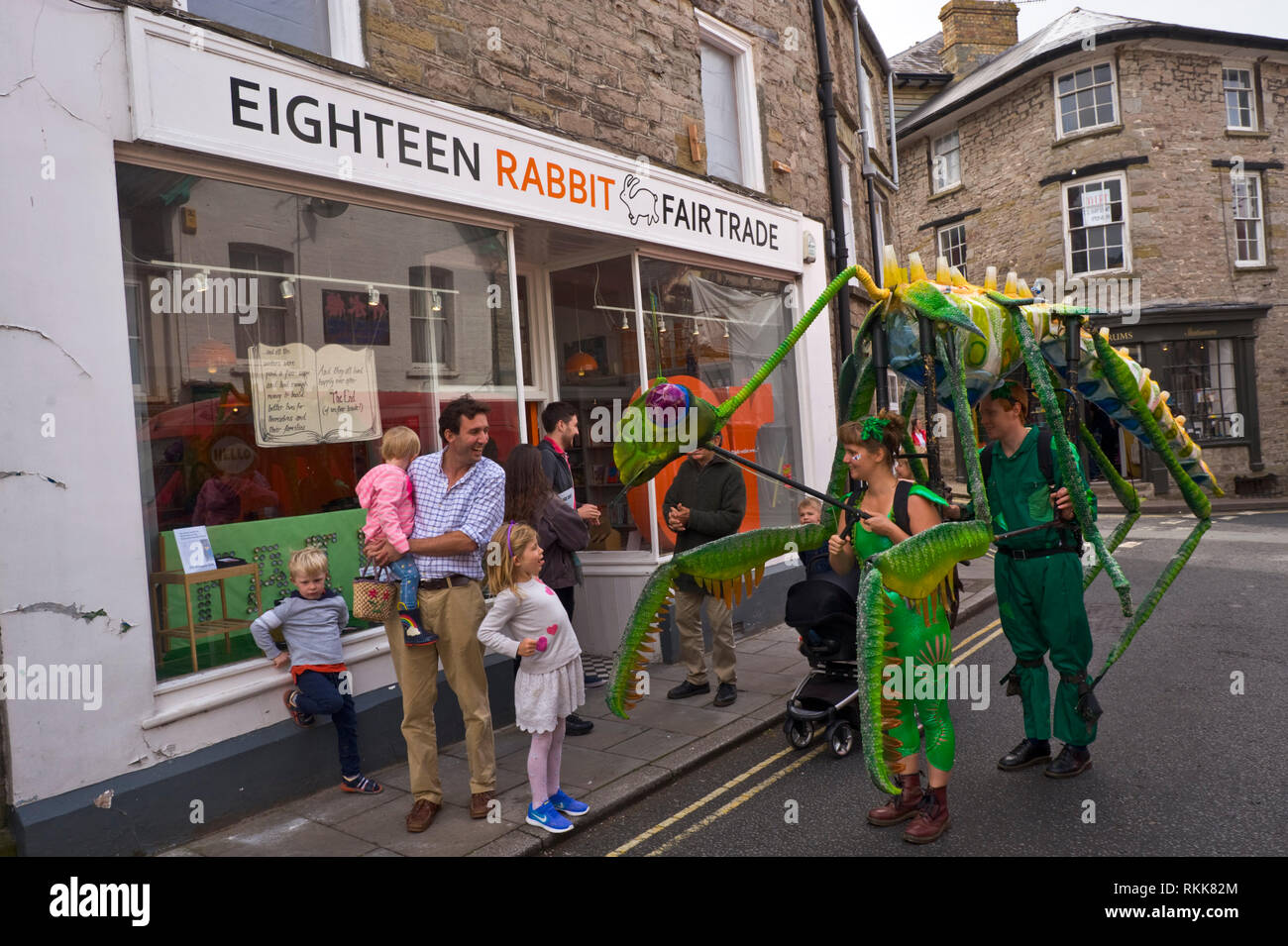 Praying mantis puppet hi-res stock photography and images - Alamy