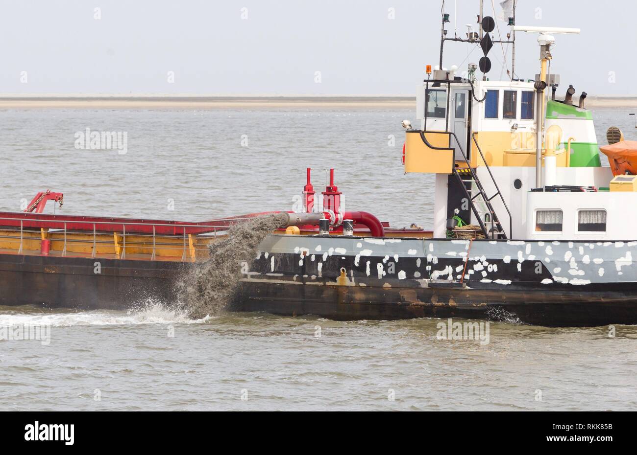 Dredging_boat hi-res stock photography and images - Alamy