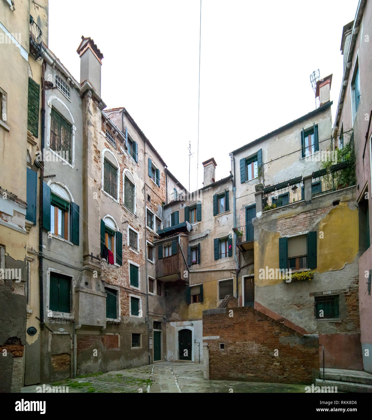 Medieval corner decoration hi-res stock photography and images - Alamy