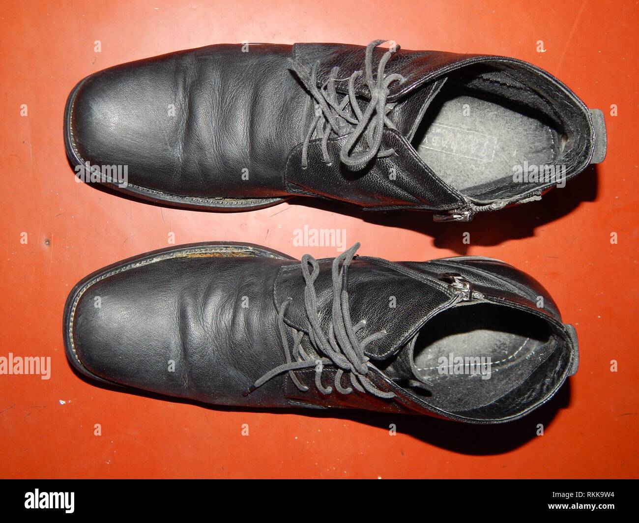 Old and new men and women shoes Stock Photo - Alamy