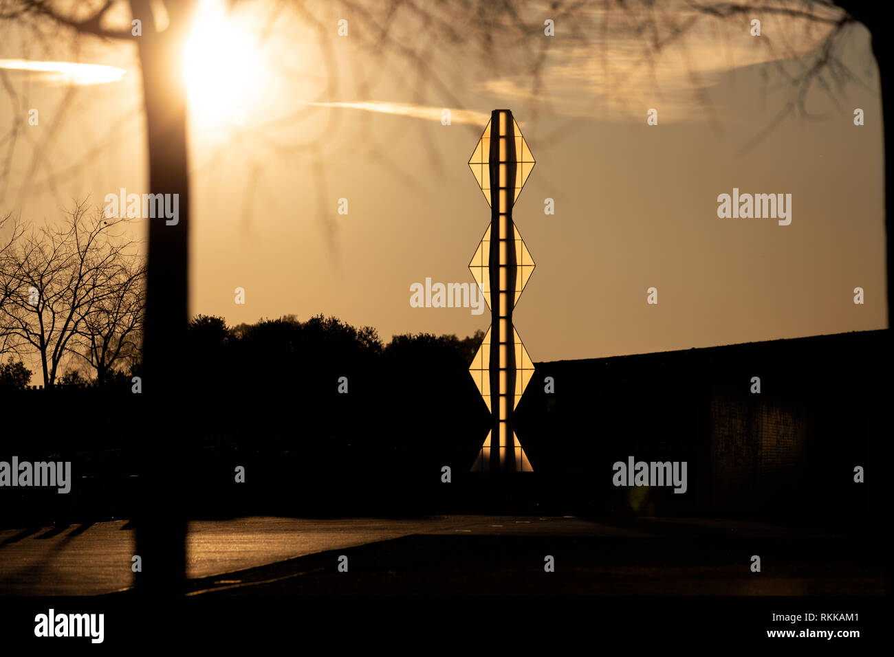 Modern obelisk in the outdoors at sunset Stock Photo - Alamy