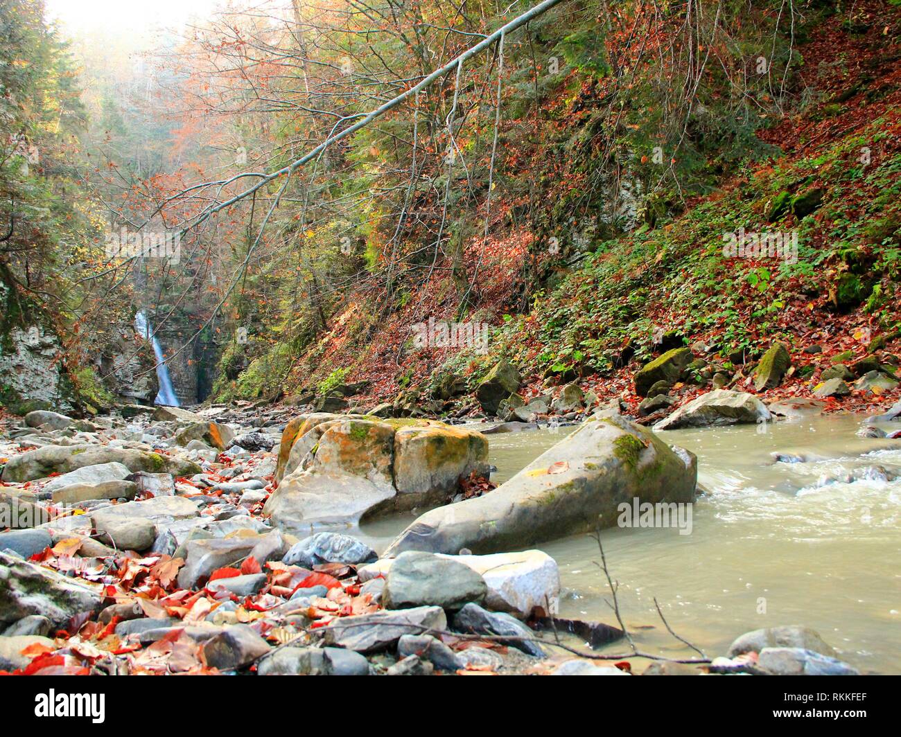 Falling Of Cliff High Resolution Stock Photography and Images - Alamy