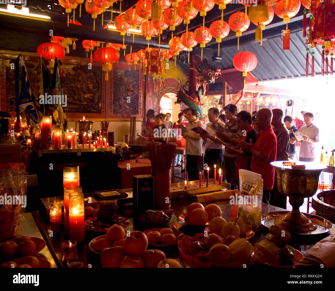 Chinese prayers hi-res stock photography and images - Alamy