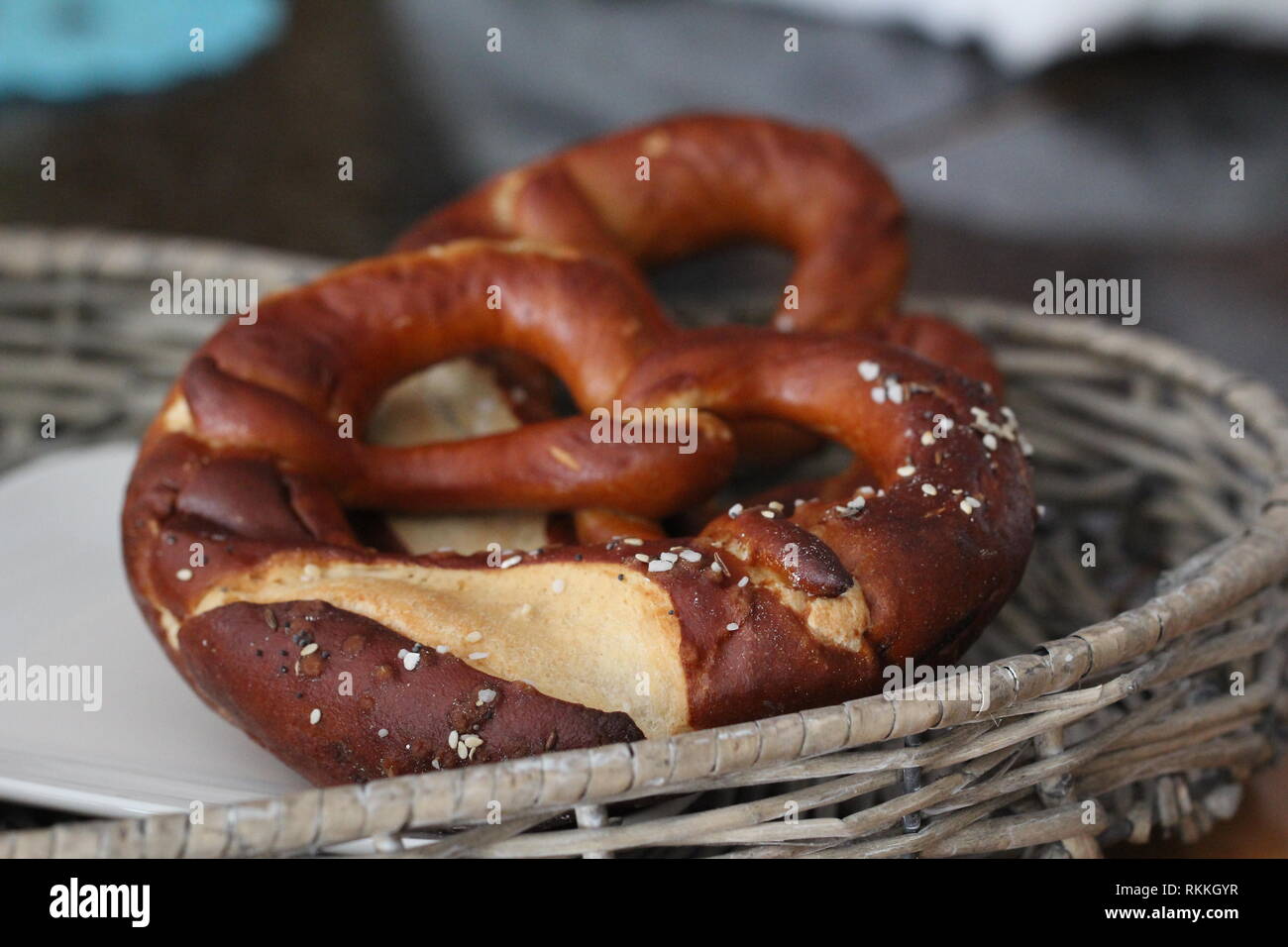 Pretzels / The pretzel is a piquant or sweet pastry in the shape of a ...