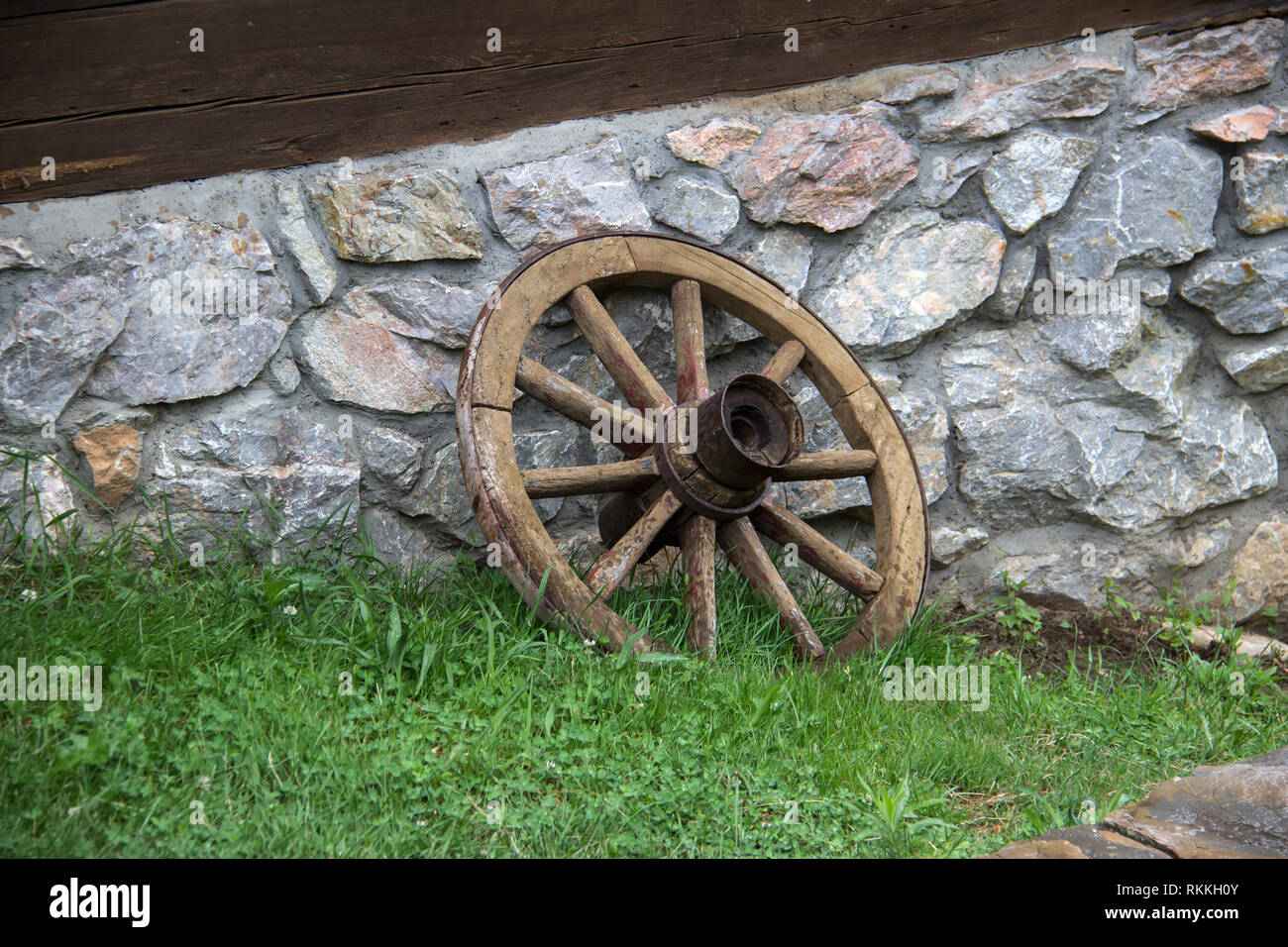 Old wheels / Old wheels from the cart Stock Photo - Alamy