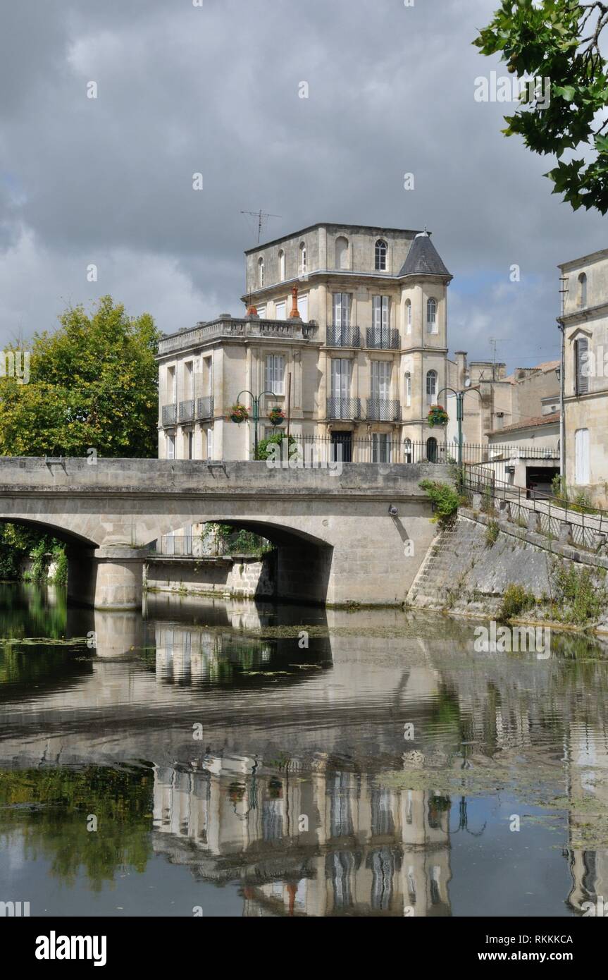 Jonzac france hi-res stock photography and images - Alamy