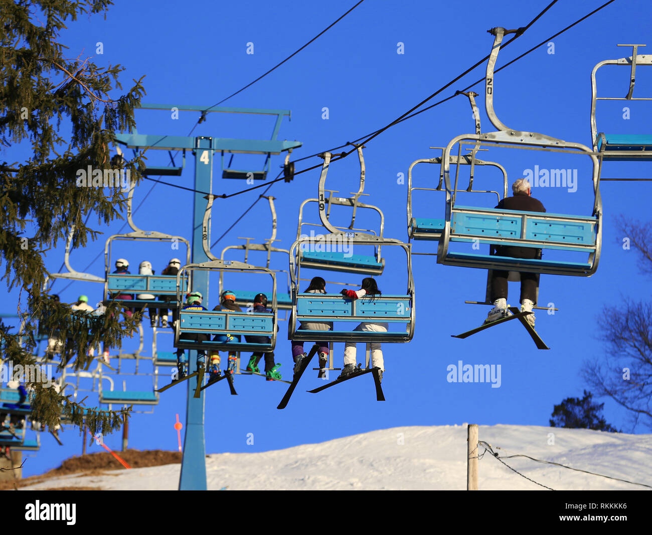 Ski lift hi-res stock photography and images - Alamy