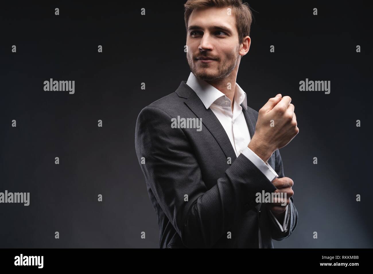 Adjusting sleeves hi-res stock photography and images - Alamy