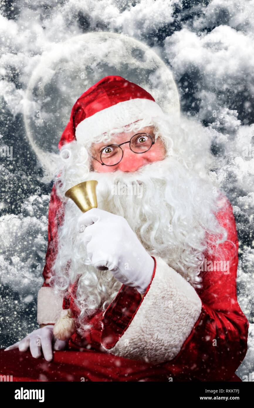 Stars snow hi-res stock photography and images - Alamy