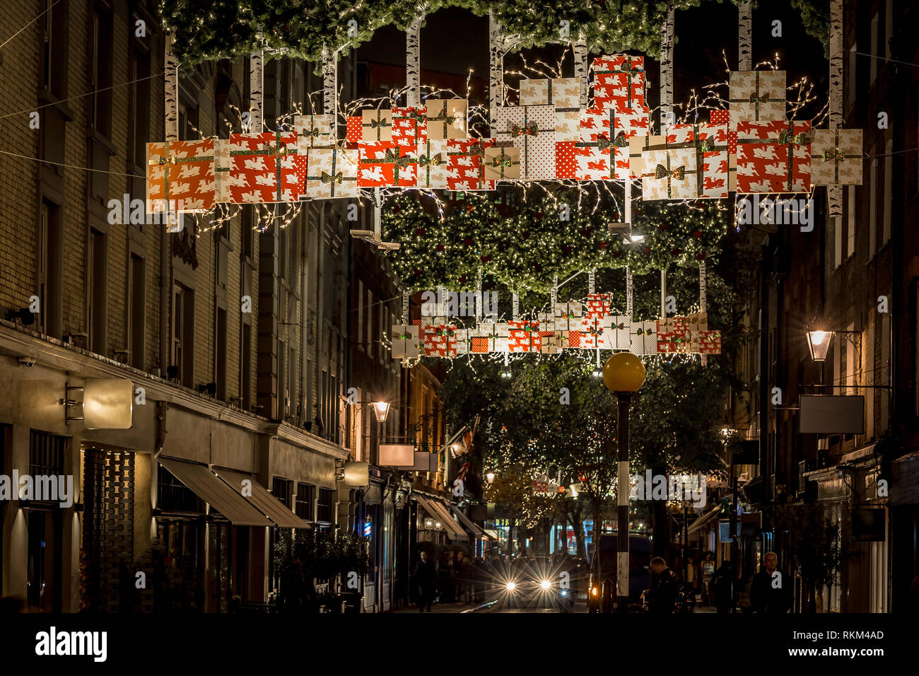 Seven dials monument in covent garden hi-res stock photography and ...