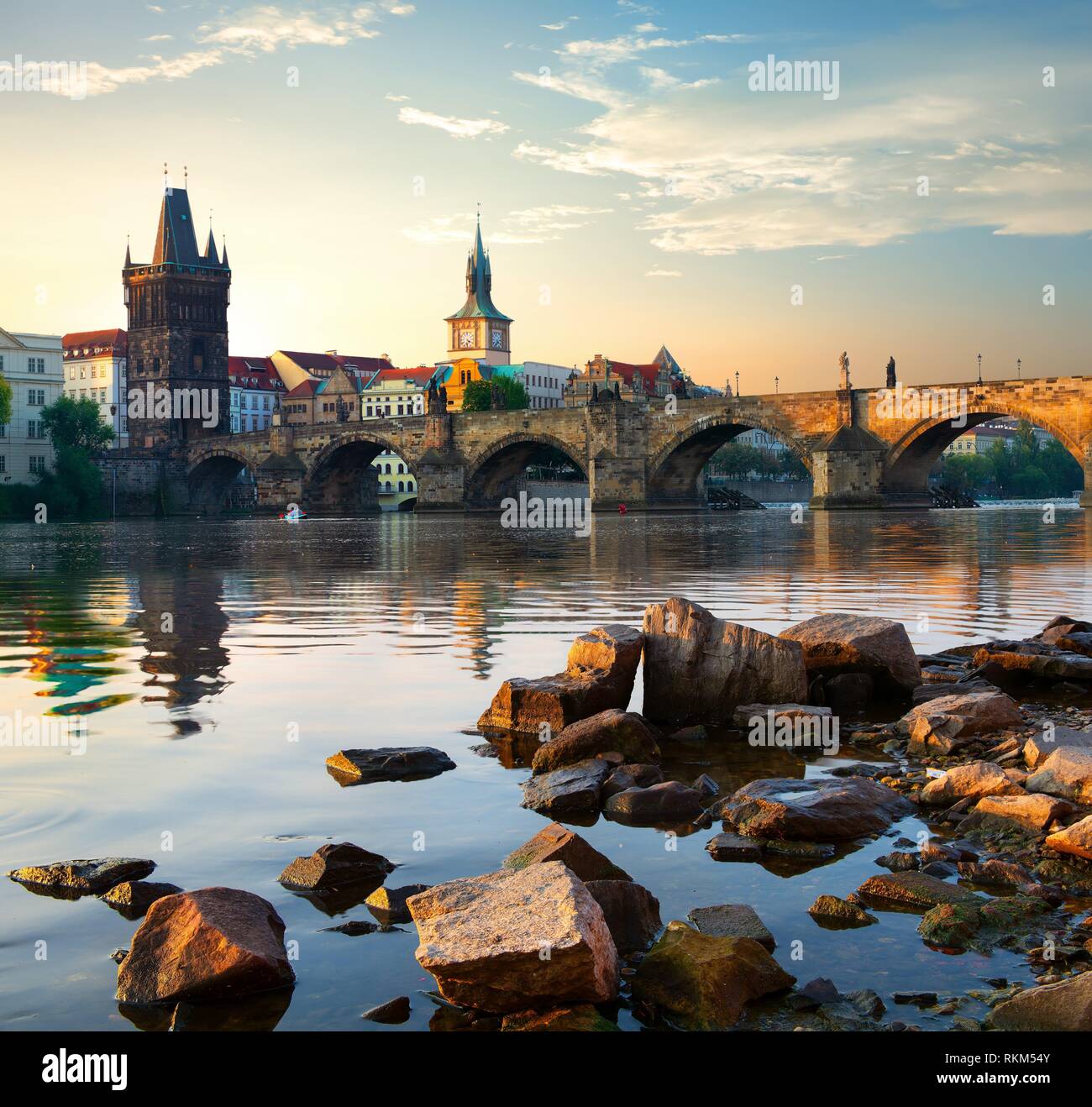 Praga vltava river bridge hi-res stock photography and images - Alamy