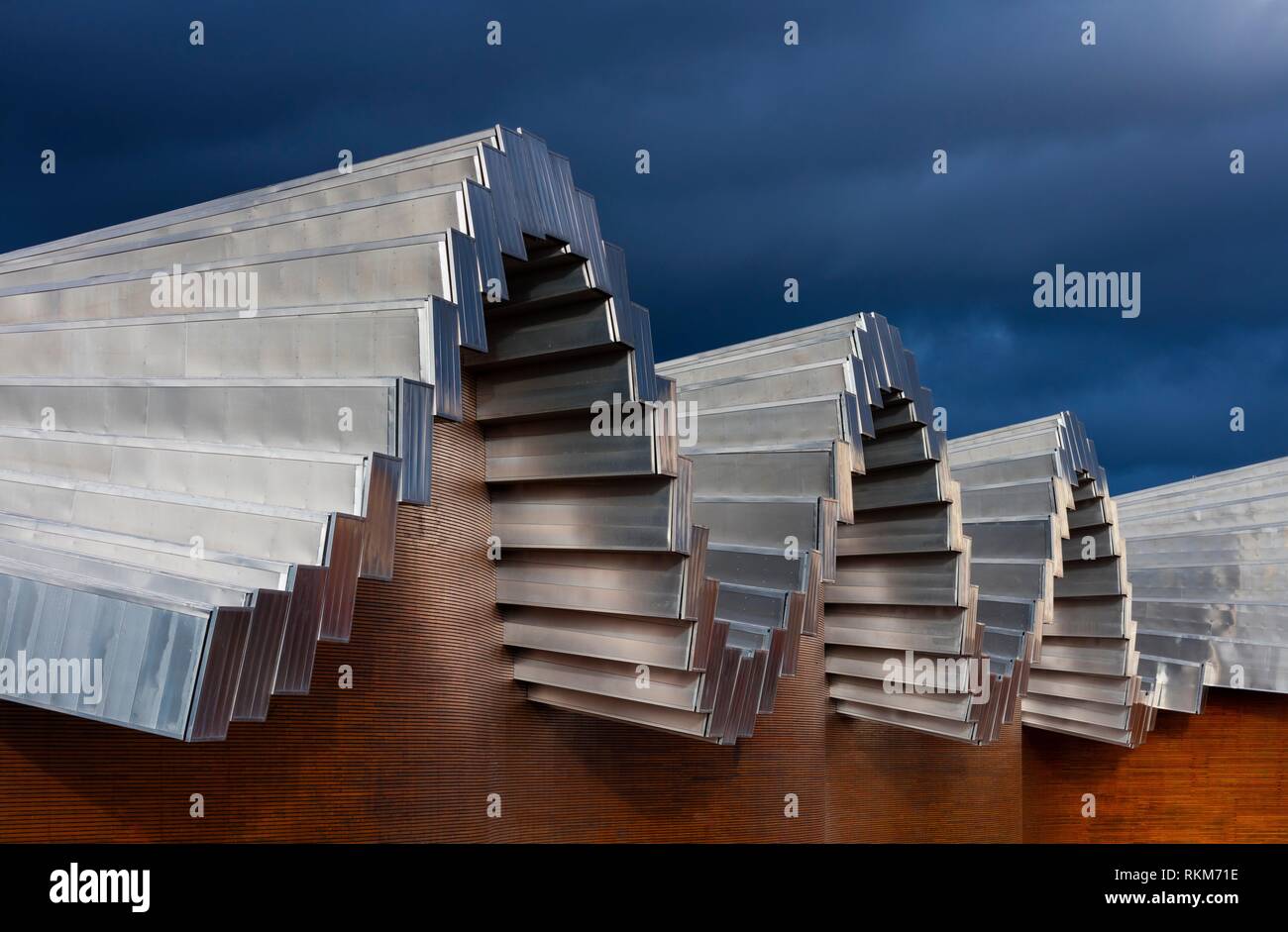 Ysios winery in laguardia hi-res stock photography and images - Alamy