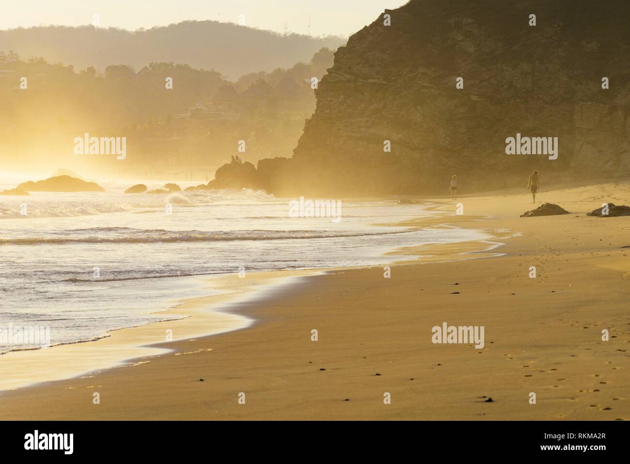 San agustinillo beach hi-res stock photography and images - Alamy