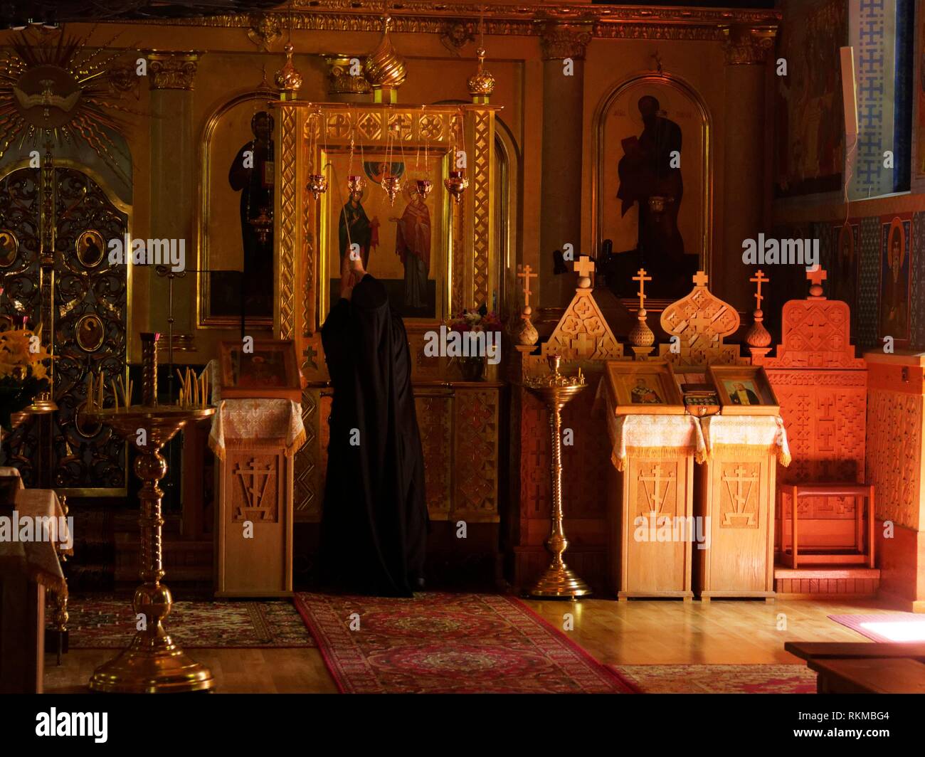 Eastern orthodox church interior hi-res stock photography and images ...