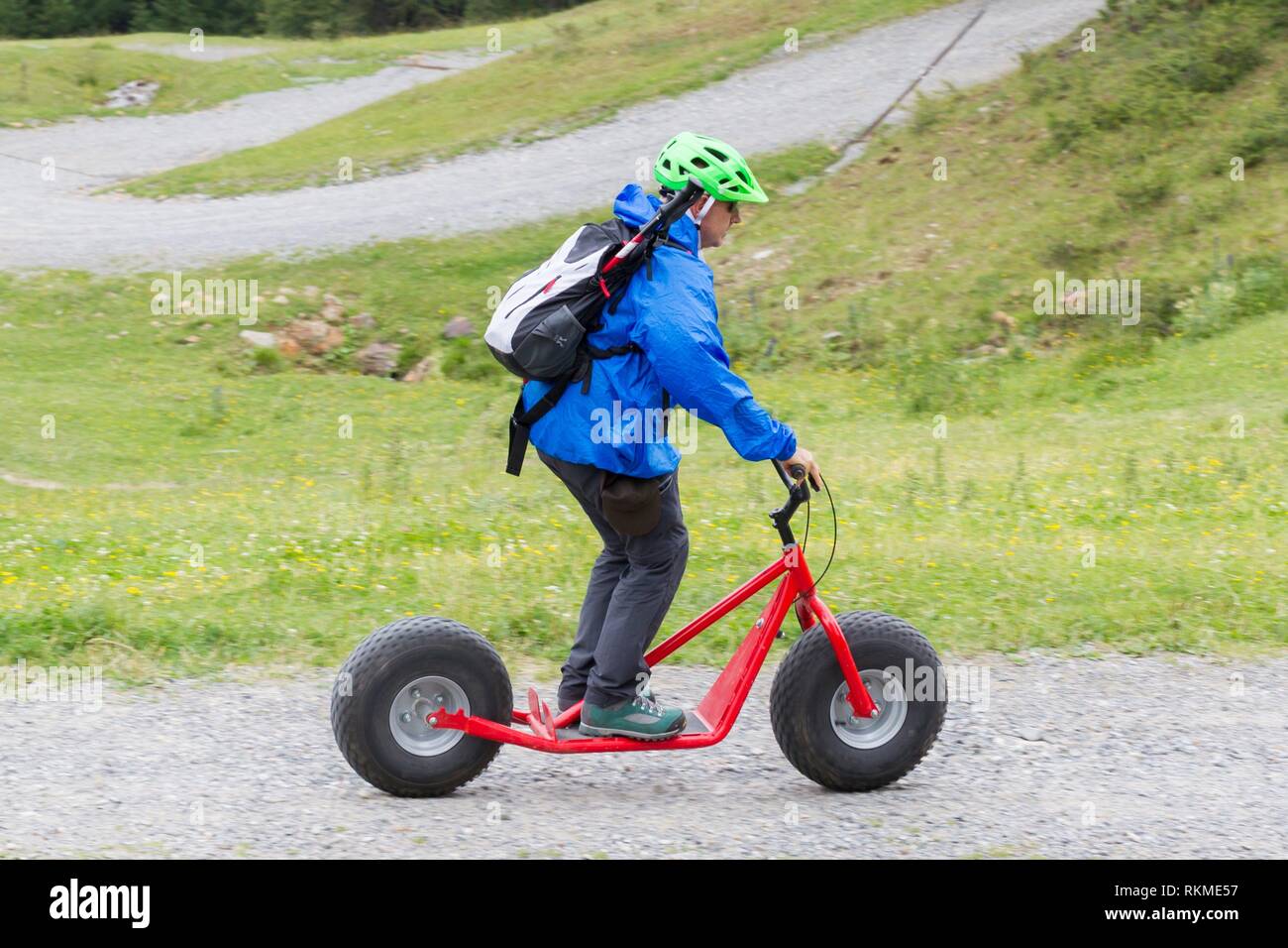 Down alpine step hi-res stock photography and images - Alamy