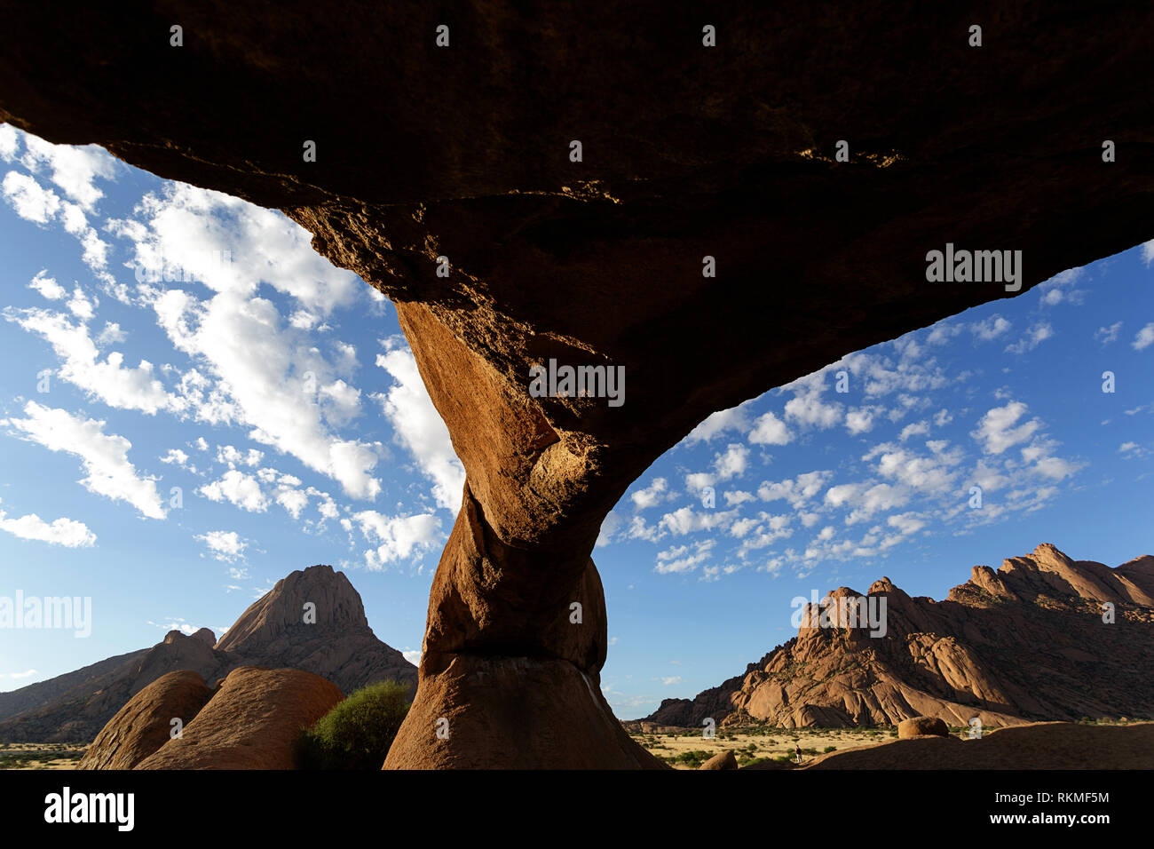 Natural rock arch at spitzkoppe hi-res stock photography and images - Alamy