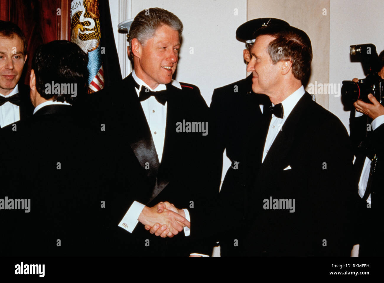 U s secretary defense william cohen hi-res stock photography and images ...