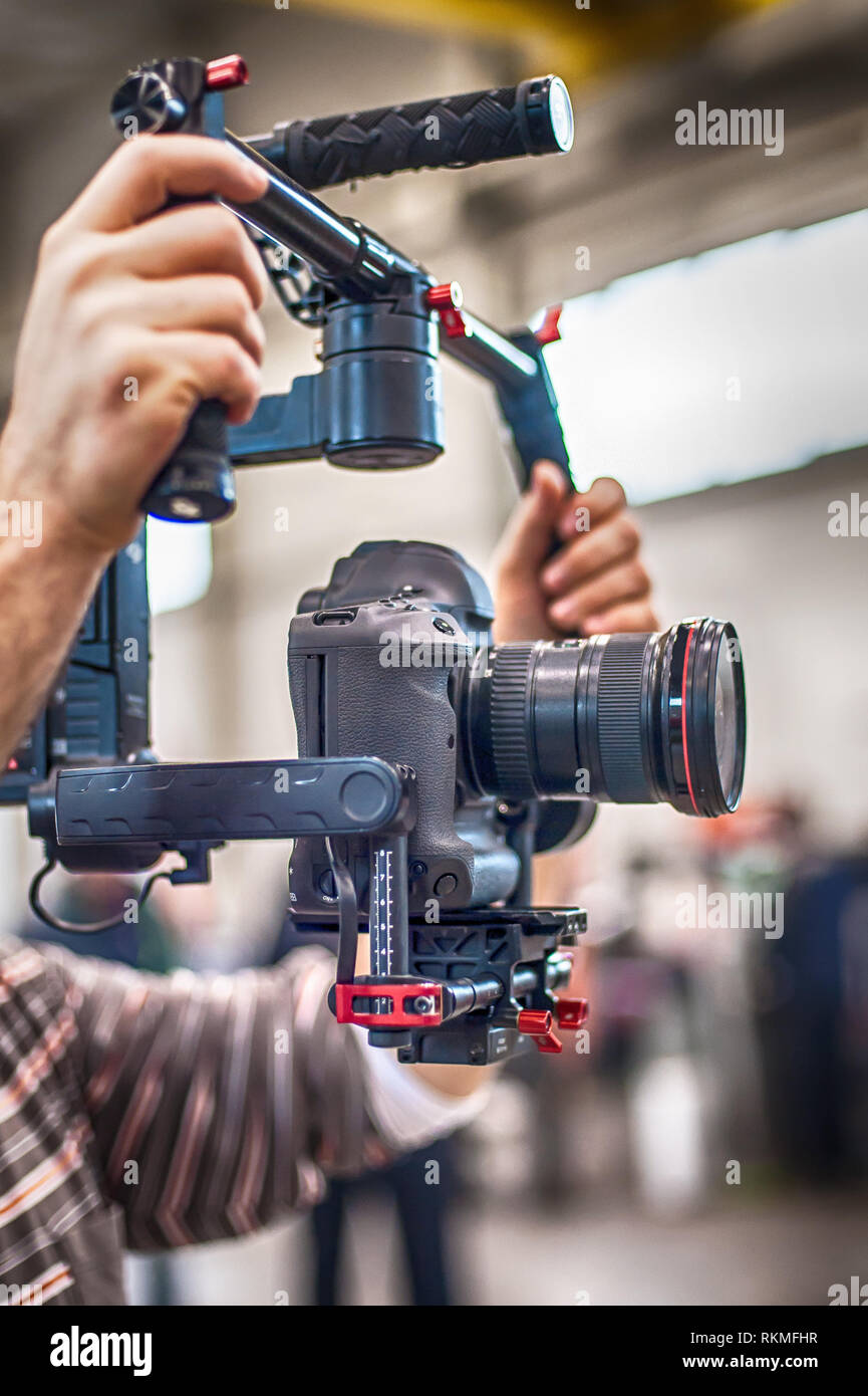 Videographer steadicam hi-res stock photography and images - Alamy