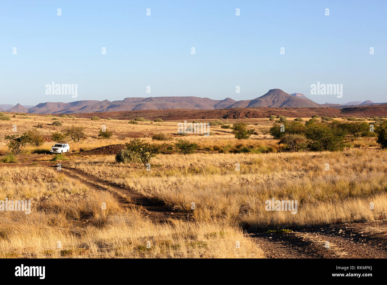 Dust africa road jeep hi-res stock photography and images - Alamy
