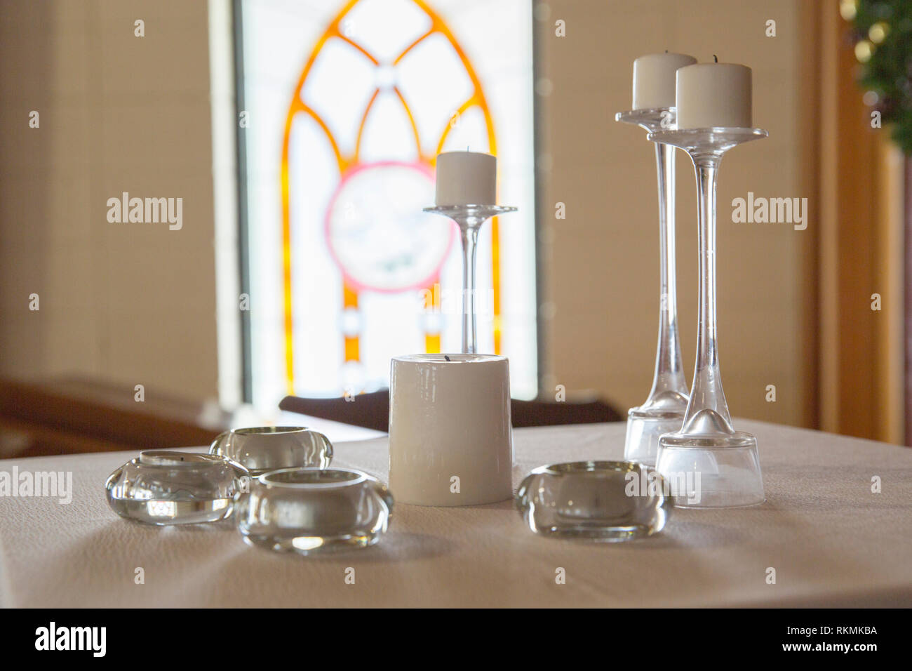 Unlit candles hi-res stock photography and images - Alamy