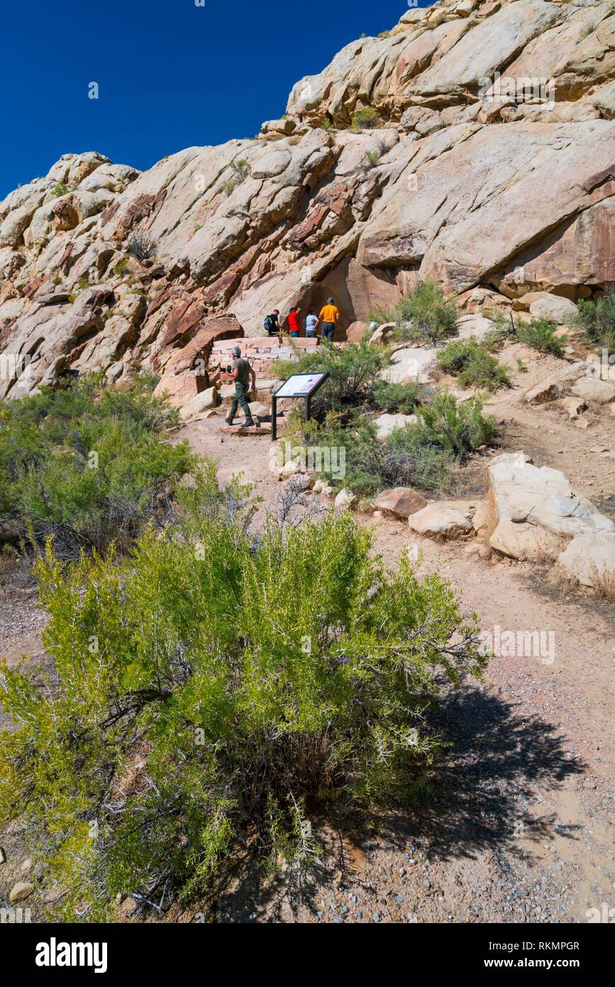 Fremont culture petroglyphs hi-res stock photography and images - Alamy