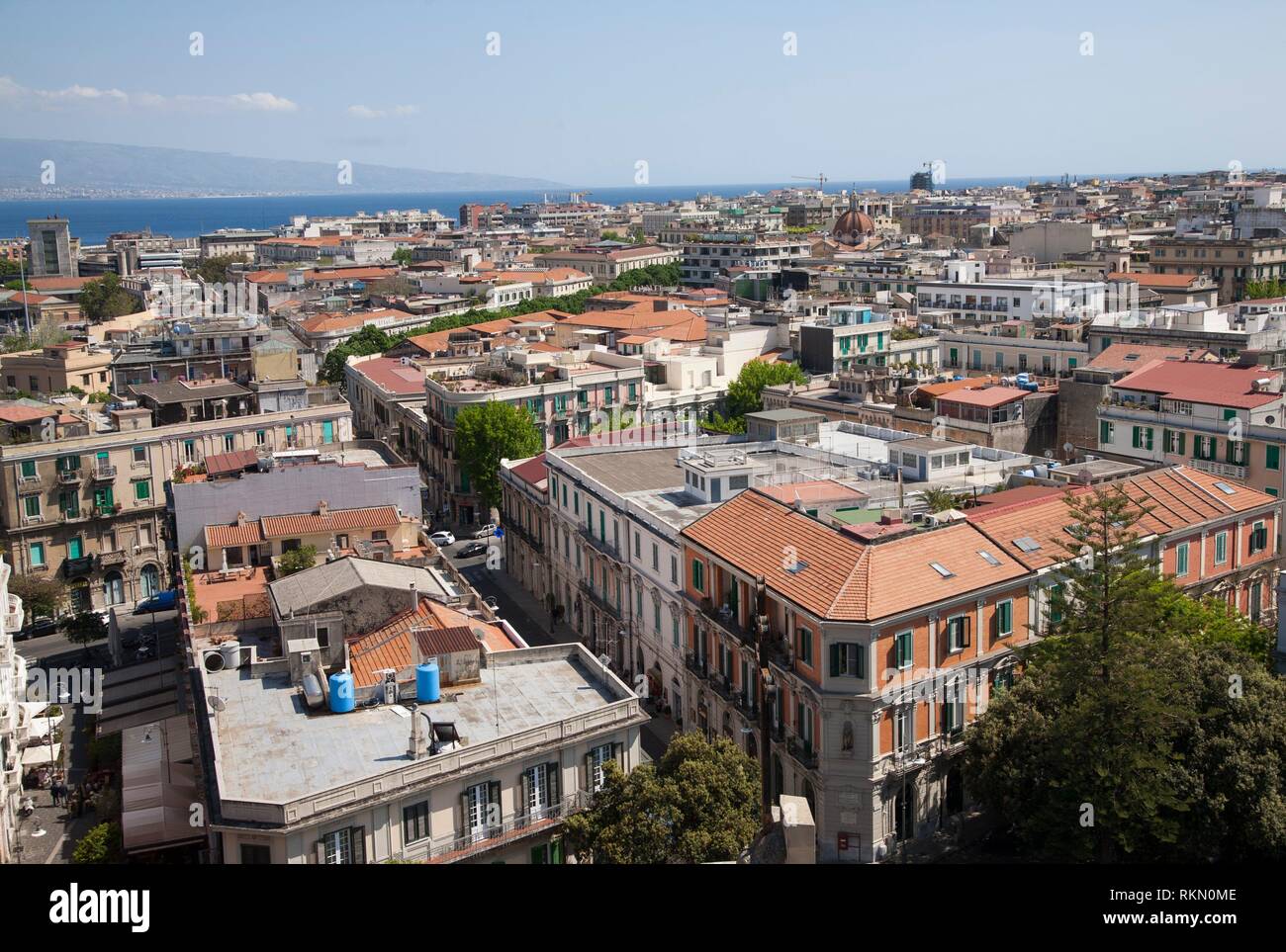 Italy messina housing hi-res stock photography and images - Alamy