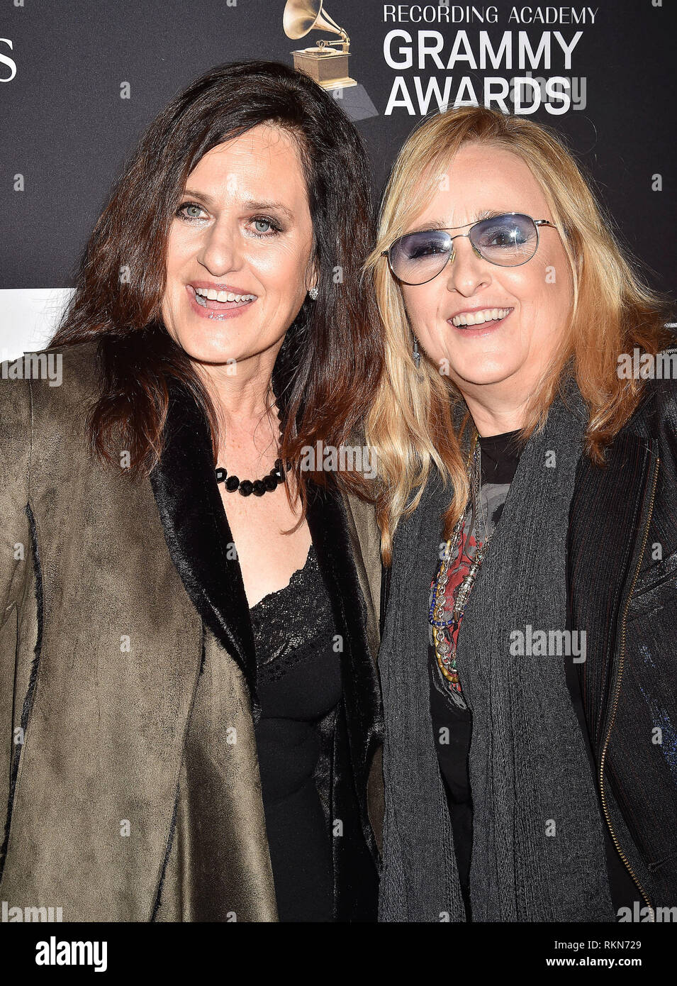 BEVERLY HILLS, CA - FEBRUARY 09: Linda Wallem (L) and Melissa Etheridge ...