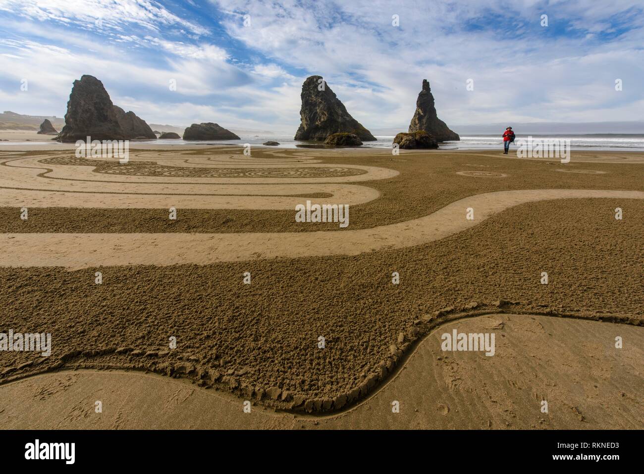Beach sand shoreline low hi-res stock photography and images - Alamy