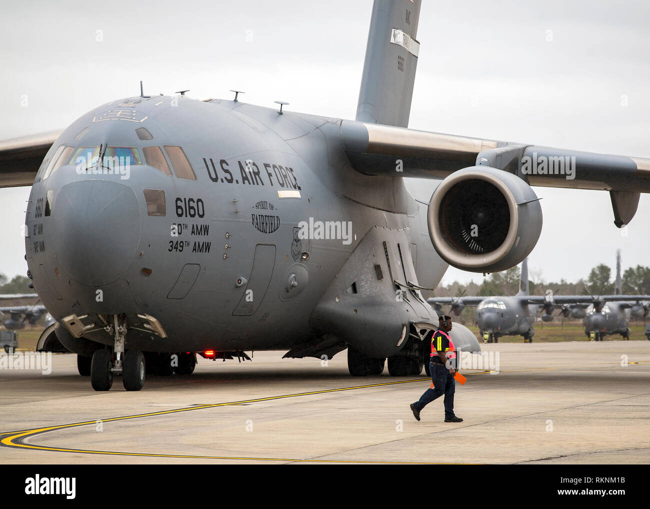 41st helicopter maintenance unit hi-res stock photography and images ...