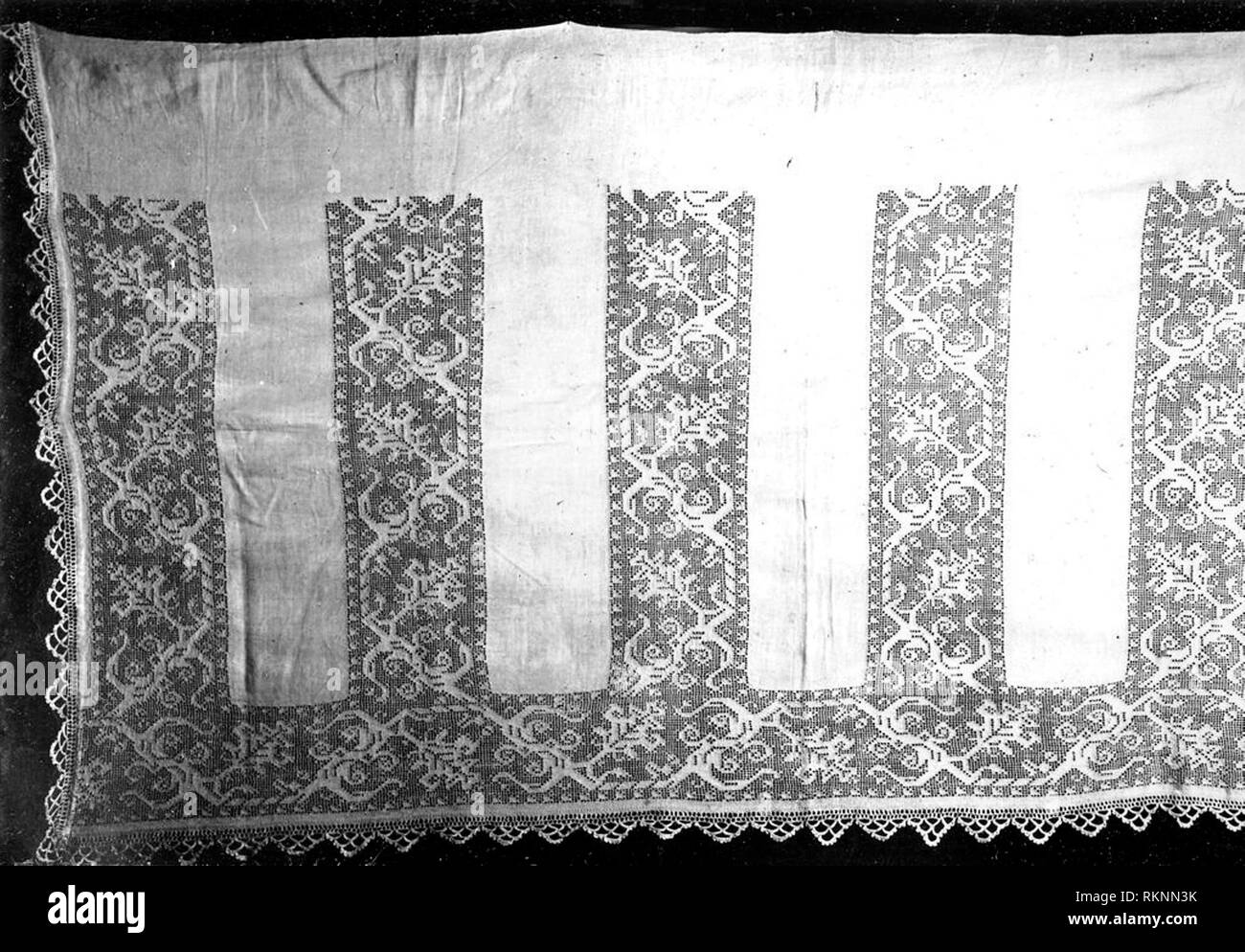1 9 X 2 1 X 2 1 Cm Black And White Stock Photos Images Alamy 1-9-x-2-1-x-2-1-cm-black-and-white-stock-photos-images-alamy