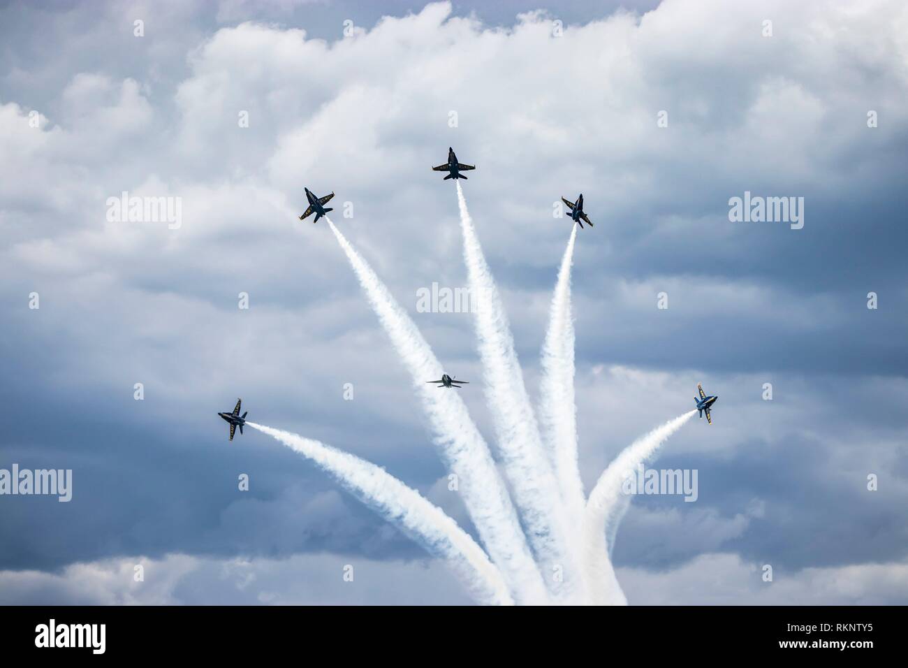 Air Acrobatic Team High Resolution Stock Photography and Images - Alamy