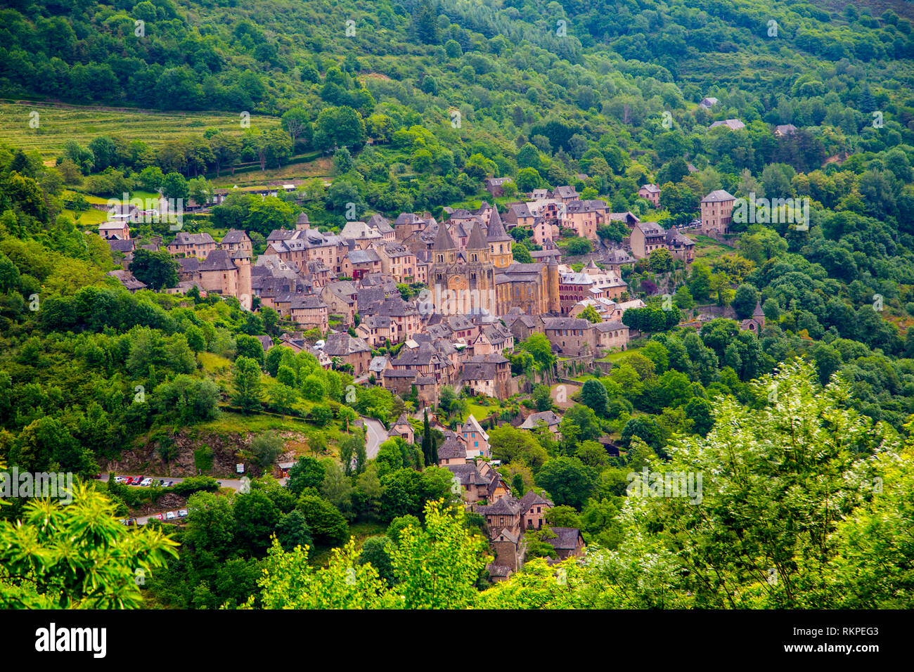 Conques village hi-res stock photography and images - Alamy