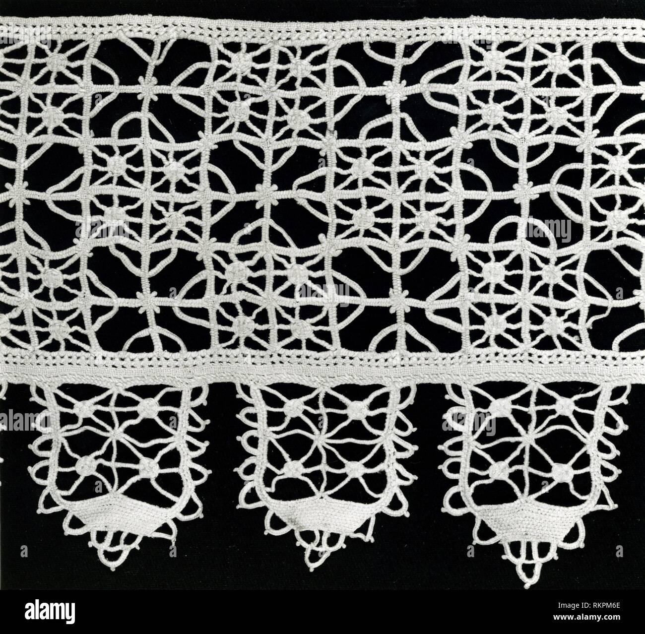 16th century reticello design hi-res stock photography and images - Alamy