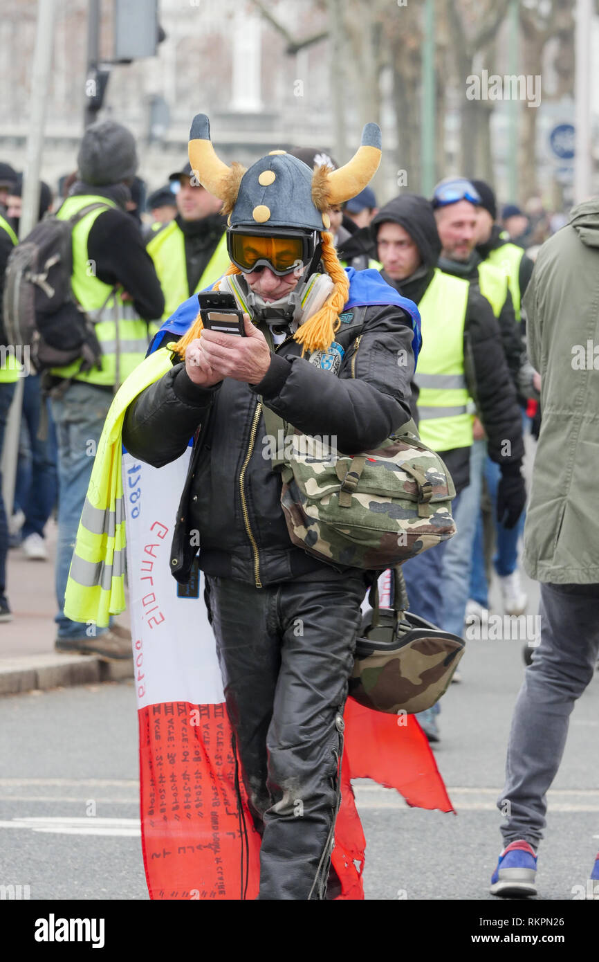 Violences mark the 13th day of Yellow Jackets mobilization, Lyon ...