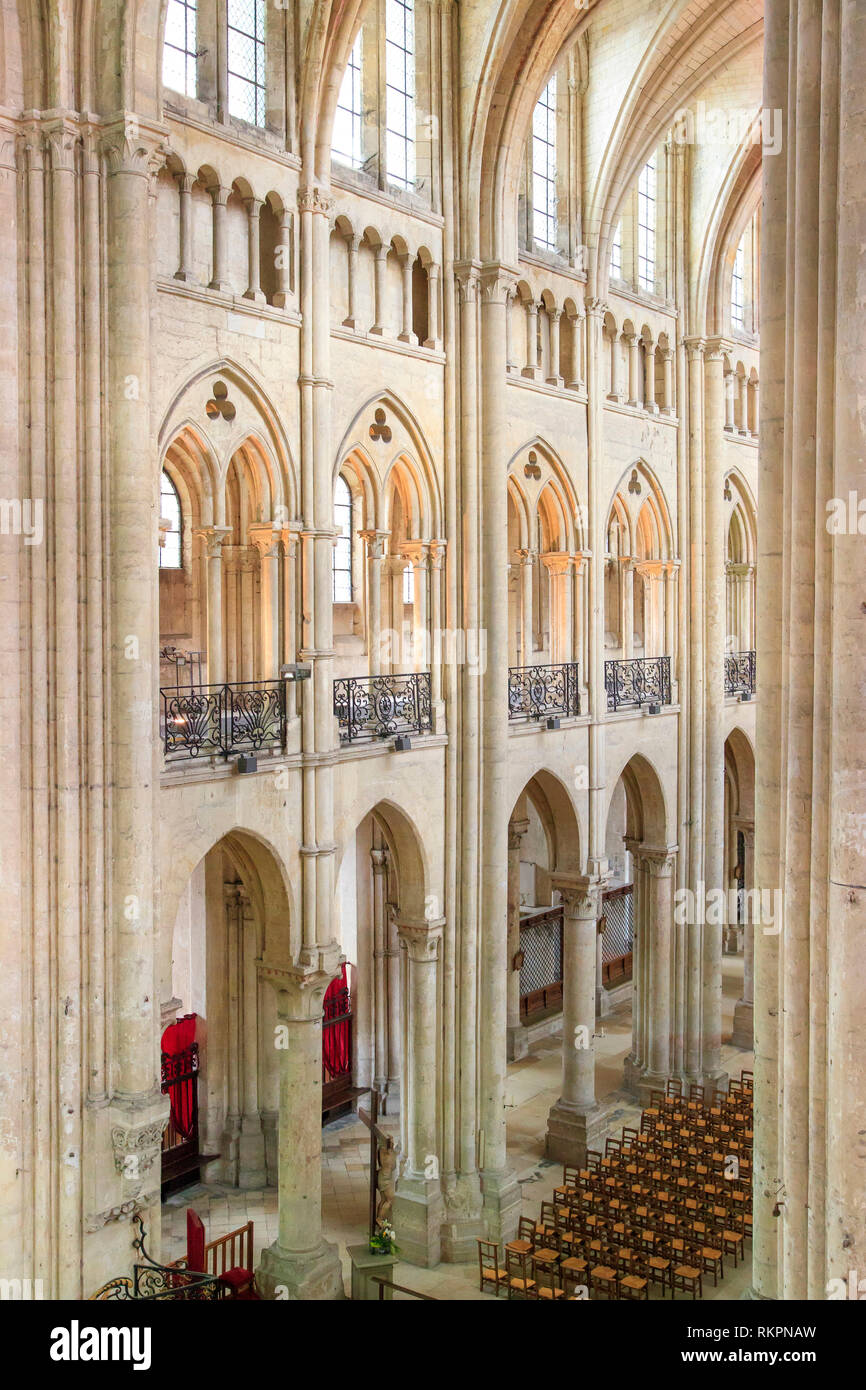 Cathedrale de noyon hi-res stock photography and images - Alamy