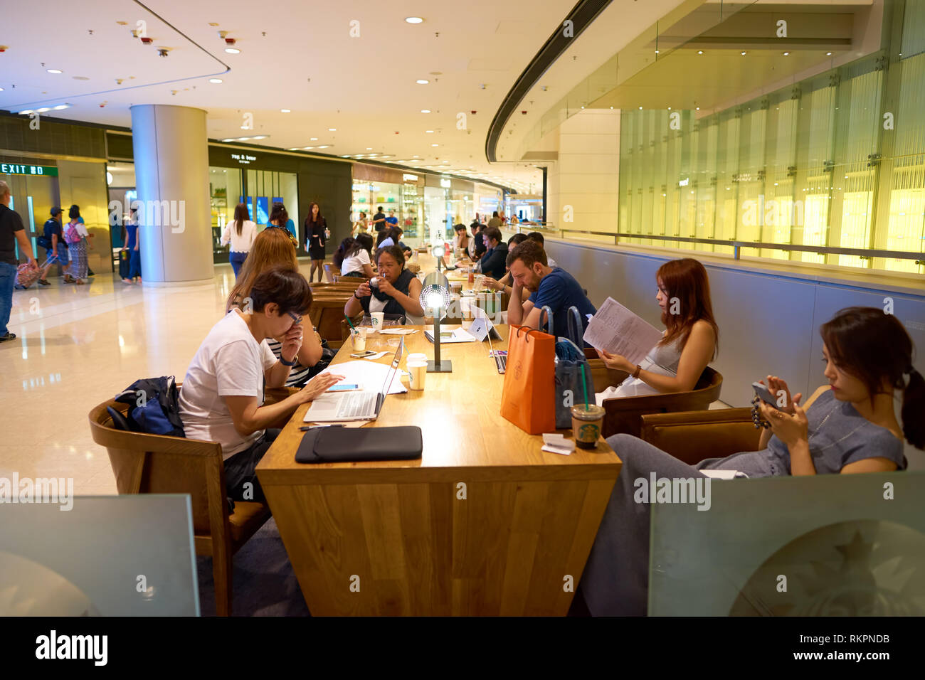 HONG KONG - SEPTEMBER 02, 2016: Starbucks inside the ifc mall in Hong ...