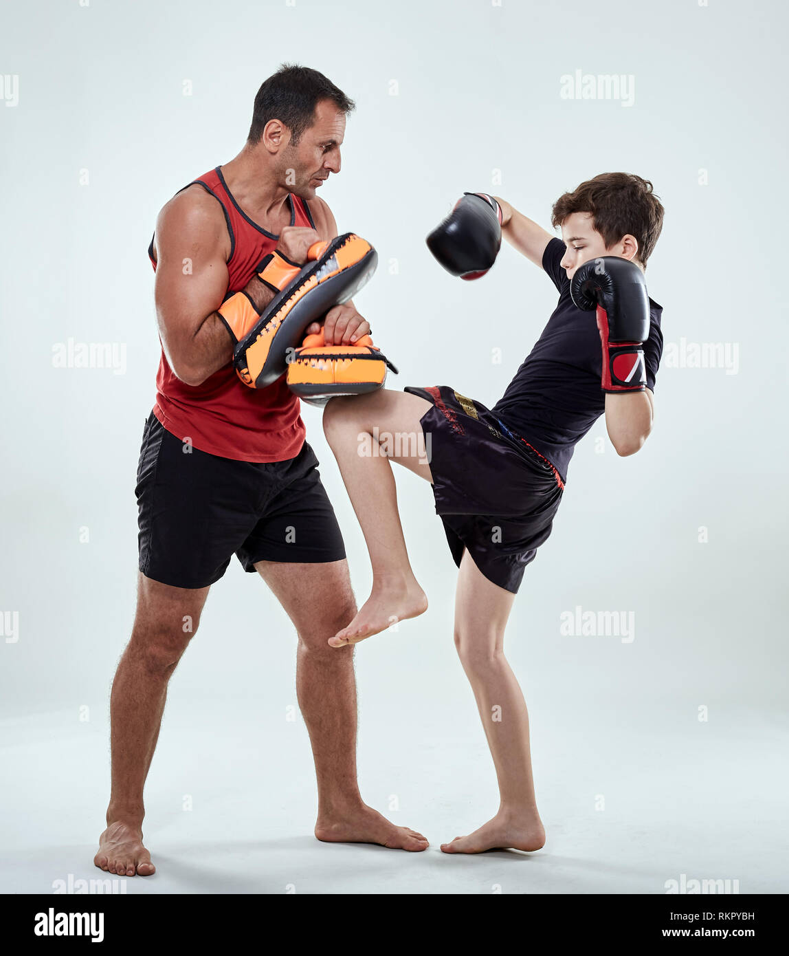 Barefoot boxing hi-res stock photography and images - Alamy
