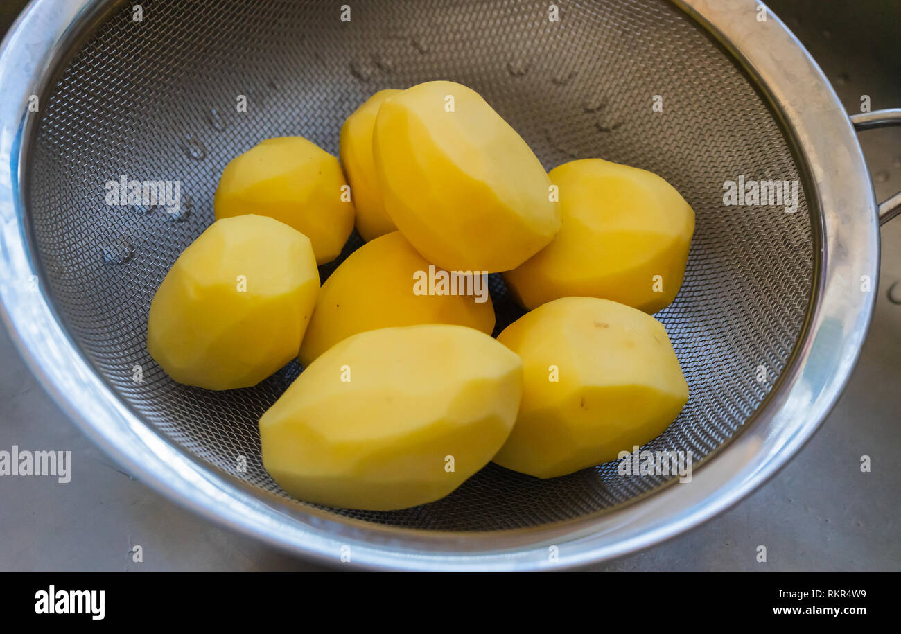 Potato Sieve High Resolution Stock Photography and Images - Alamy