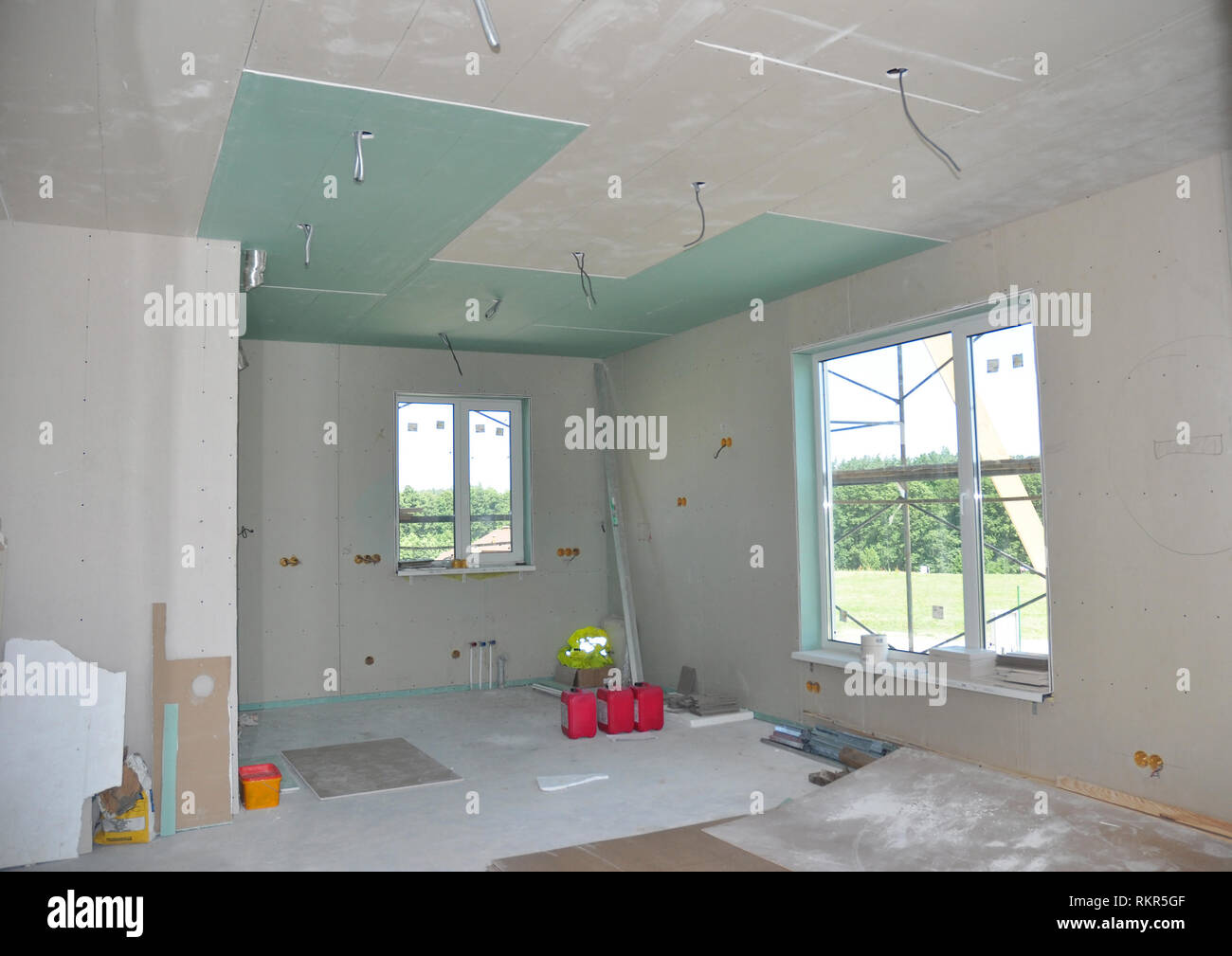 Gypsum board ceiling house construction hi-res stock photography and ...