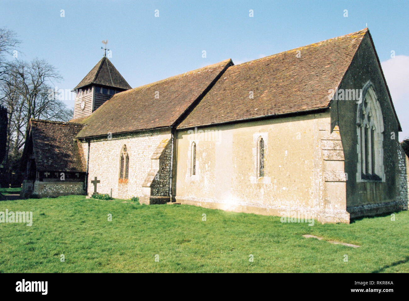 St andrews church medstead alton hi-res stock photography and images ...