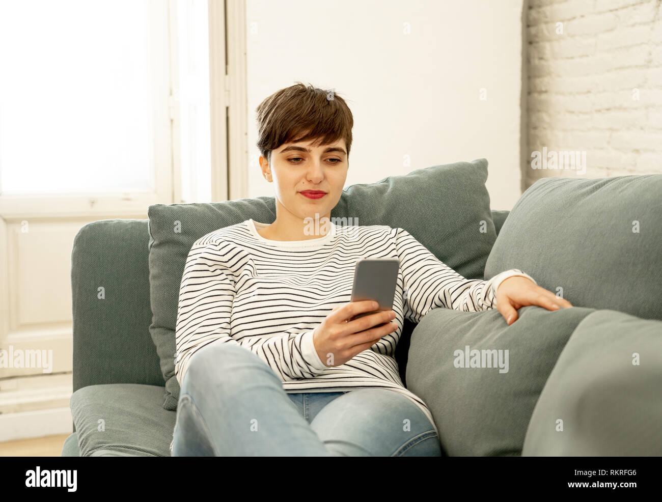 People using chatting apps hi-res stock photography and images - Alamy