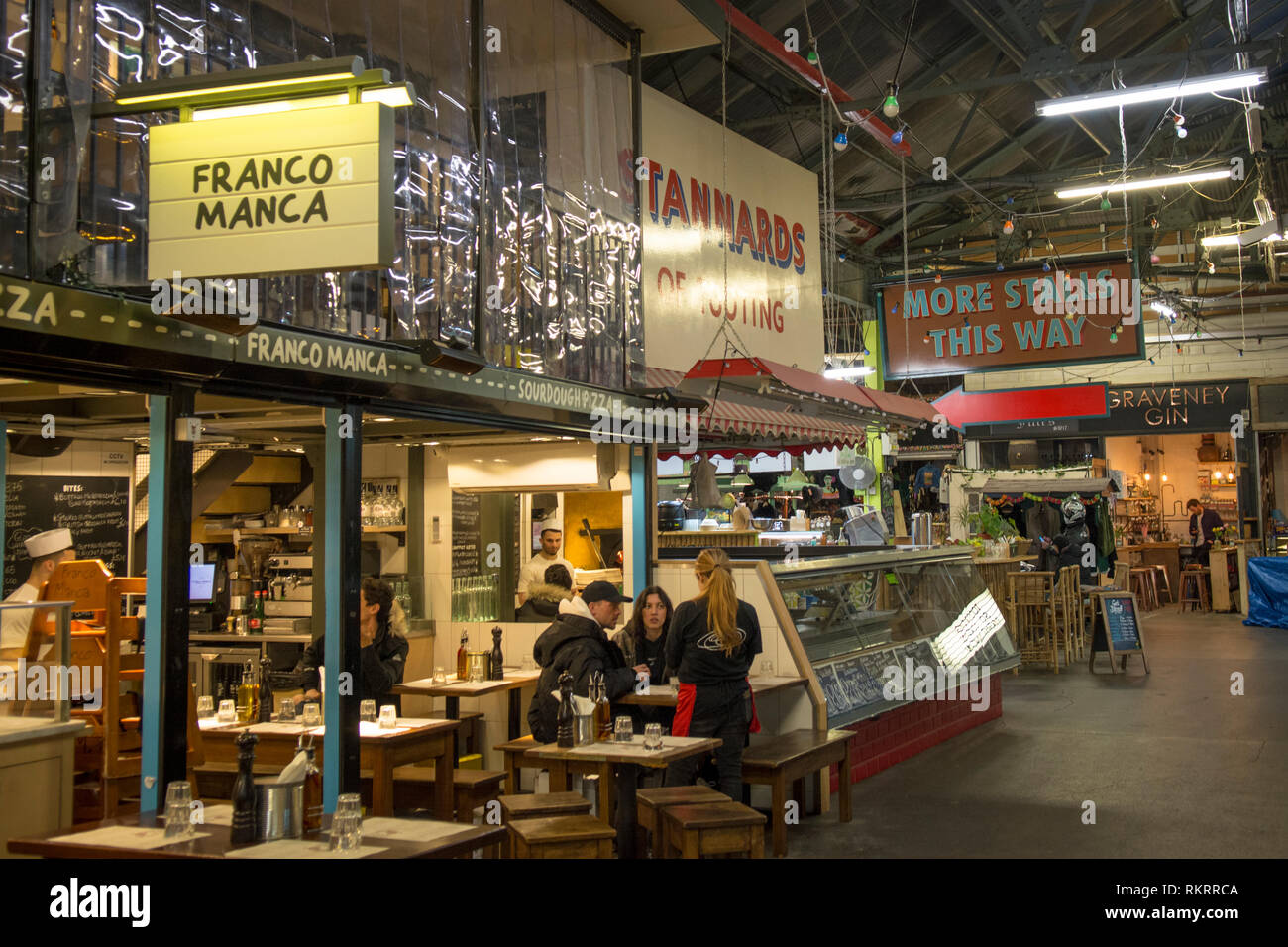 Tooting market hi-res stock photography and images - Alamy