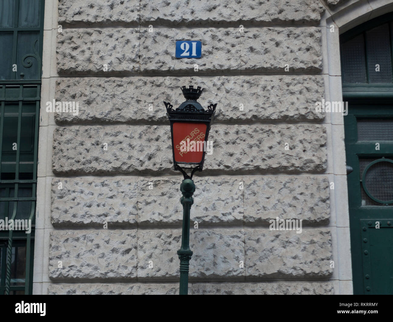 Paris fire station hi-res stock photography and images - Alamy